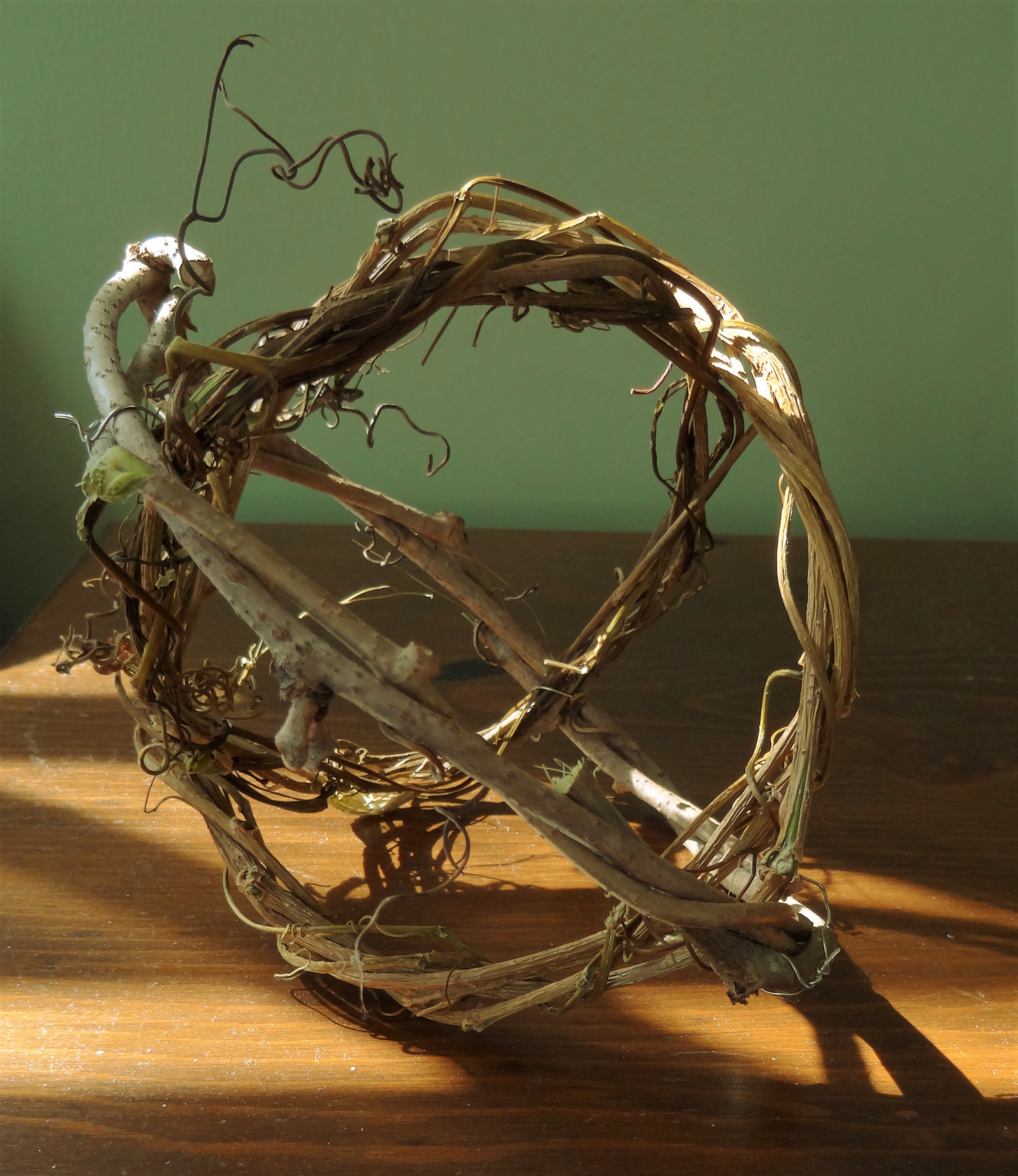 3 Crafts to Make with Vines – Emma Lammers